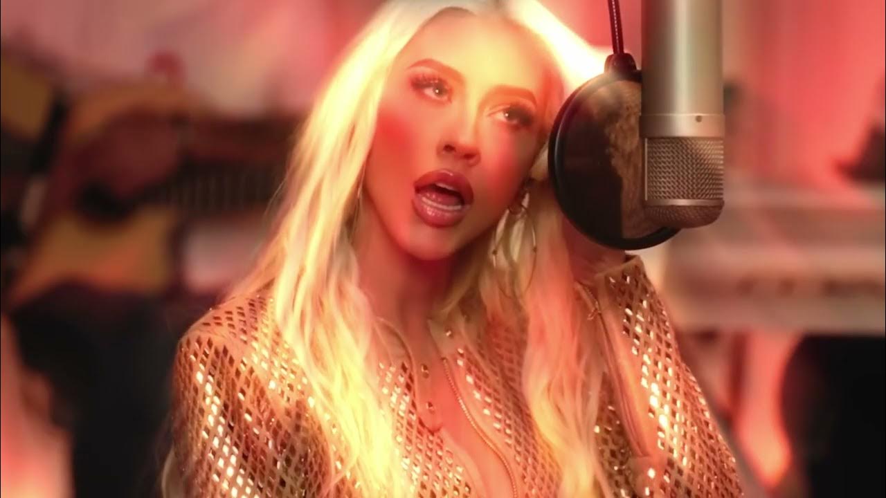 Christina Aguilera 25th Anniversary Vocal Showcase: Eb3-Eb5-C6 - YouTube