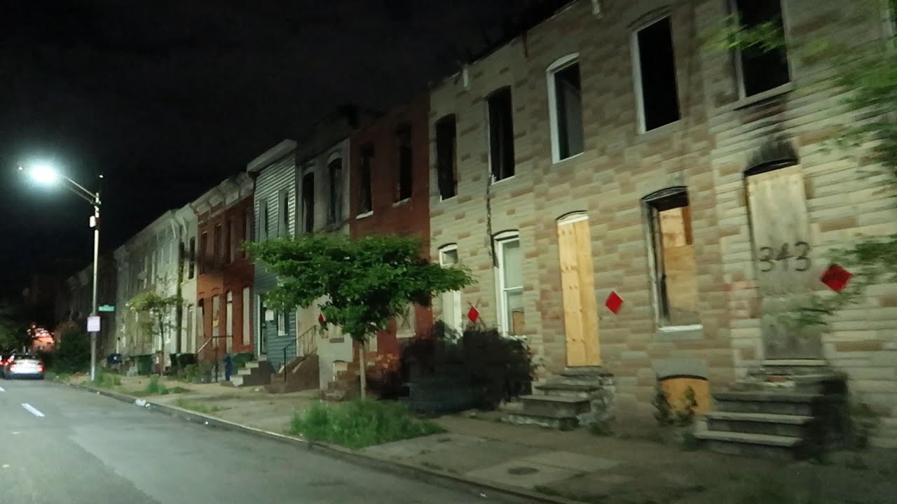 BALTIMORE REAL STREETS AT NIGHT - YouTube