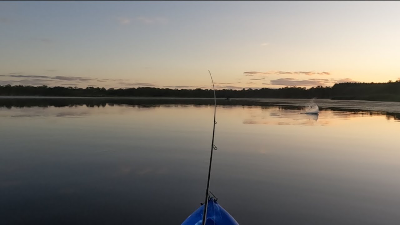 Kayak Fishing Lake Gregory for Australian Bass on Lures - YouTube