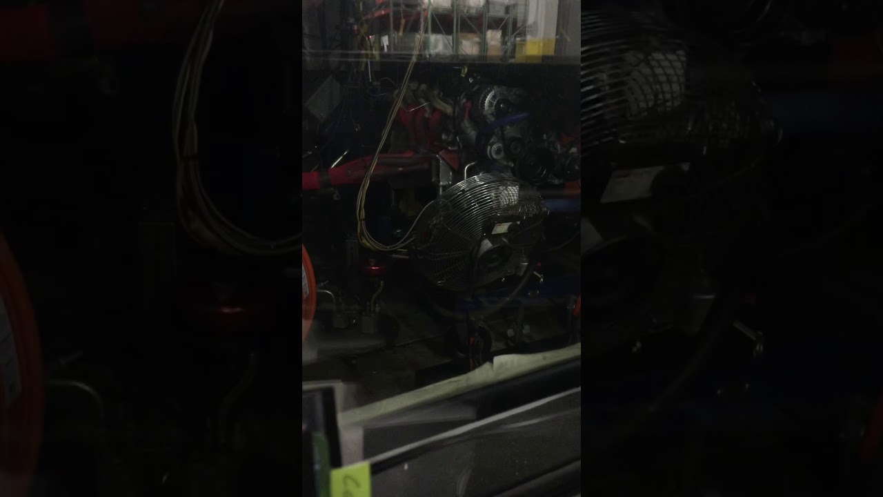 9 Liter V10 Viper Motor - YouTube