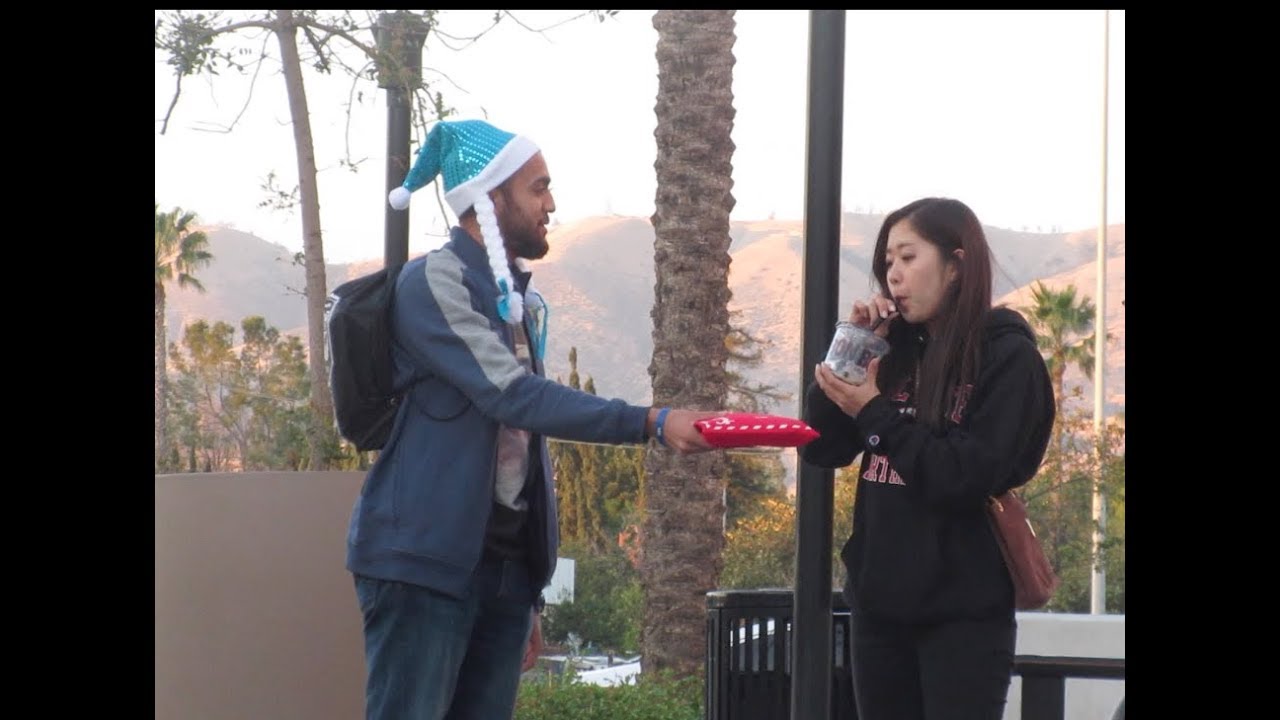 Indian Santa Giving Strangers Christmas Gifts! - YouTube