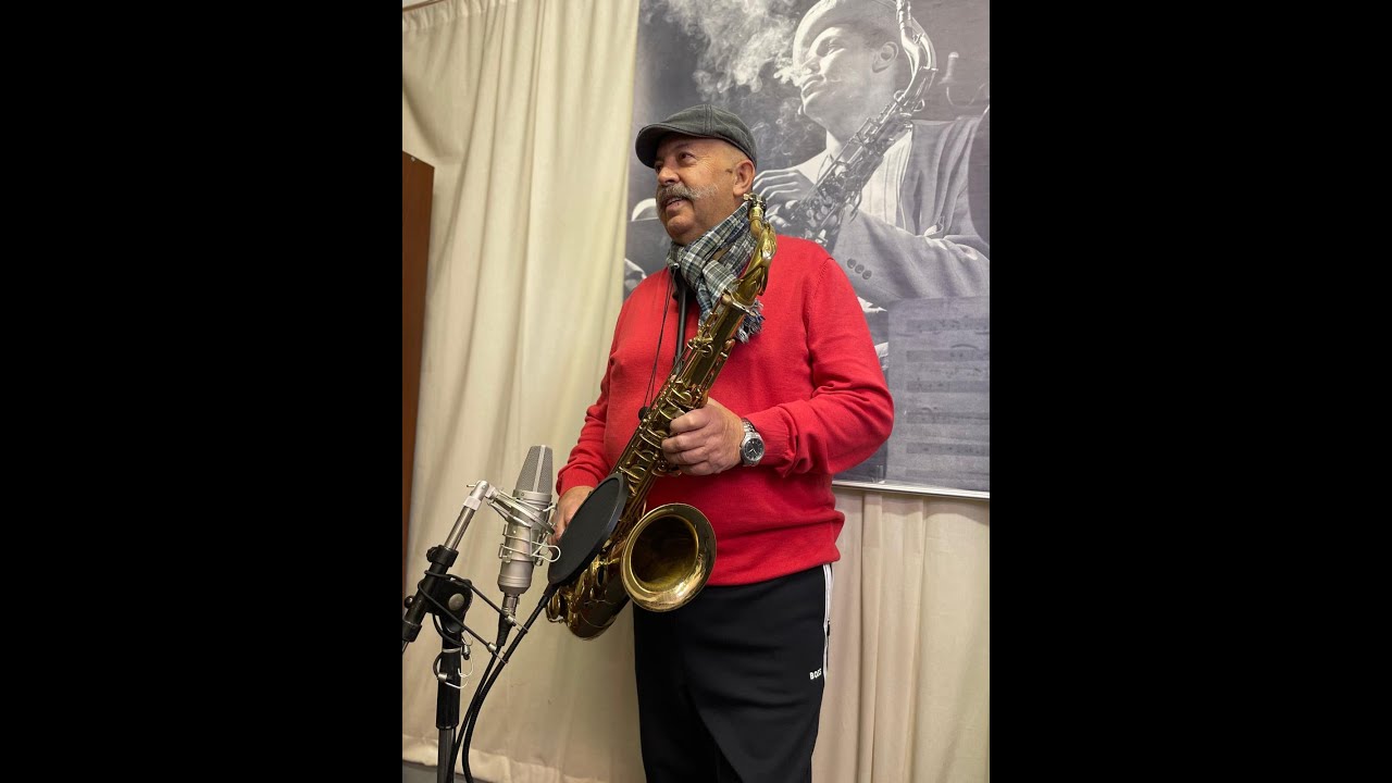 Somewhere over the rainbow Oleg Berlin - YouTube
