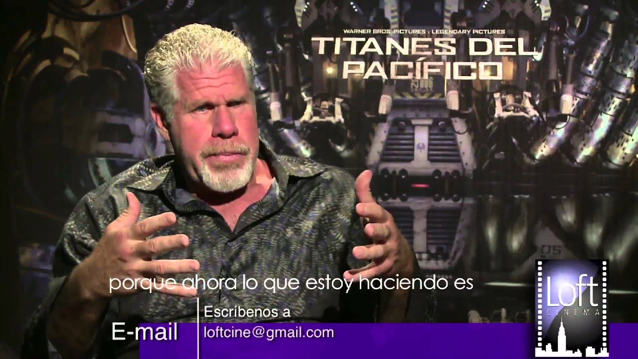 Titanes del Pacífico - Entrevista Ron Perlman - YouTube