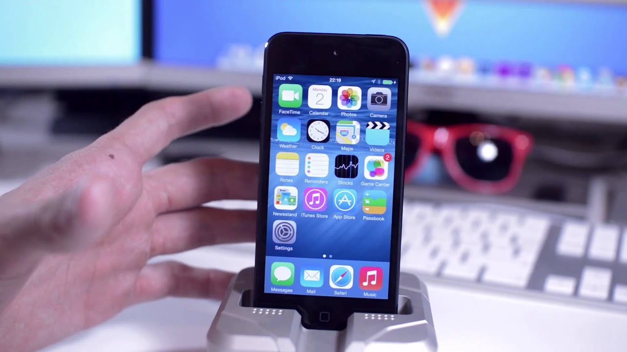 iOS 8 Beta 1 Hands-On Features Walkthrough - YouTube