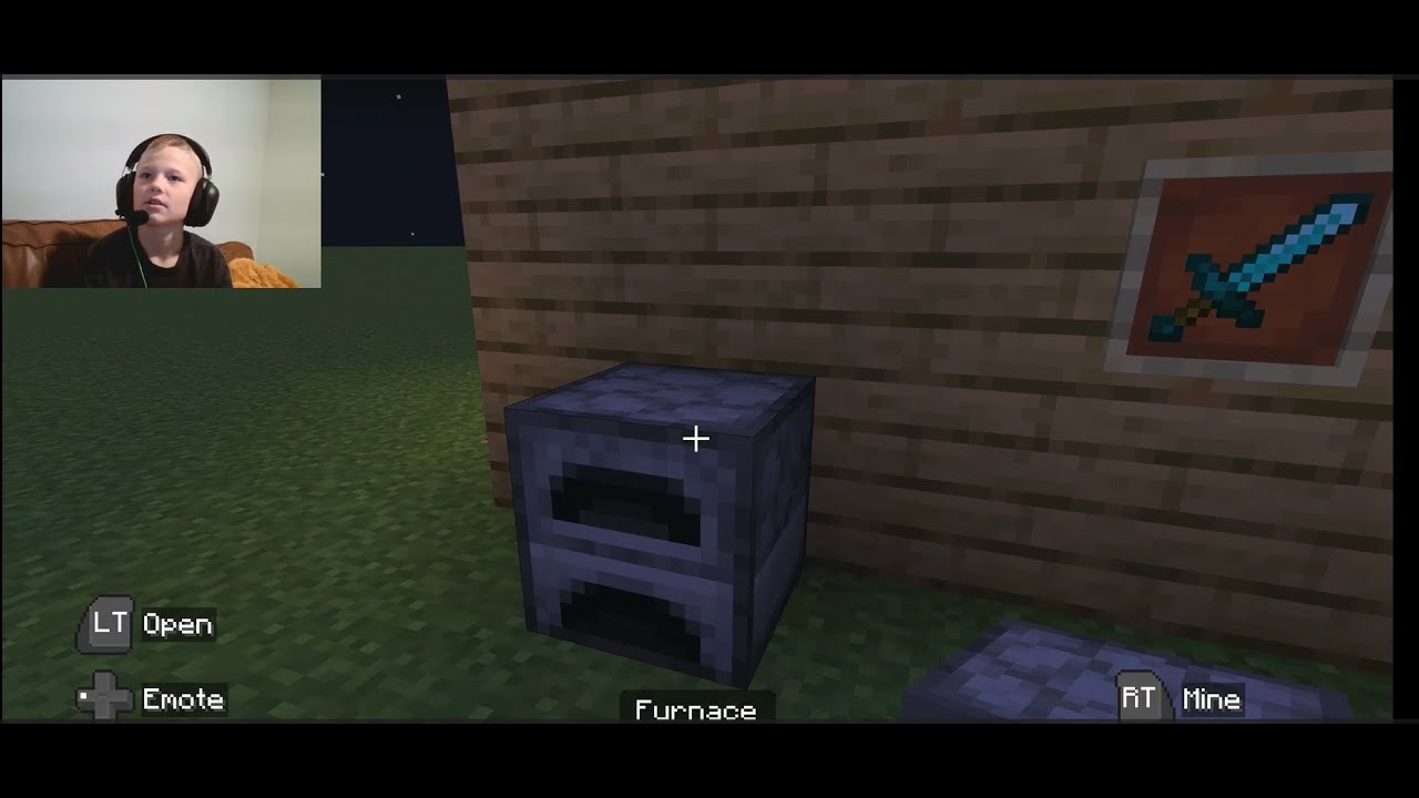 How to build a secret item frame door in Minecraft - YouTube