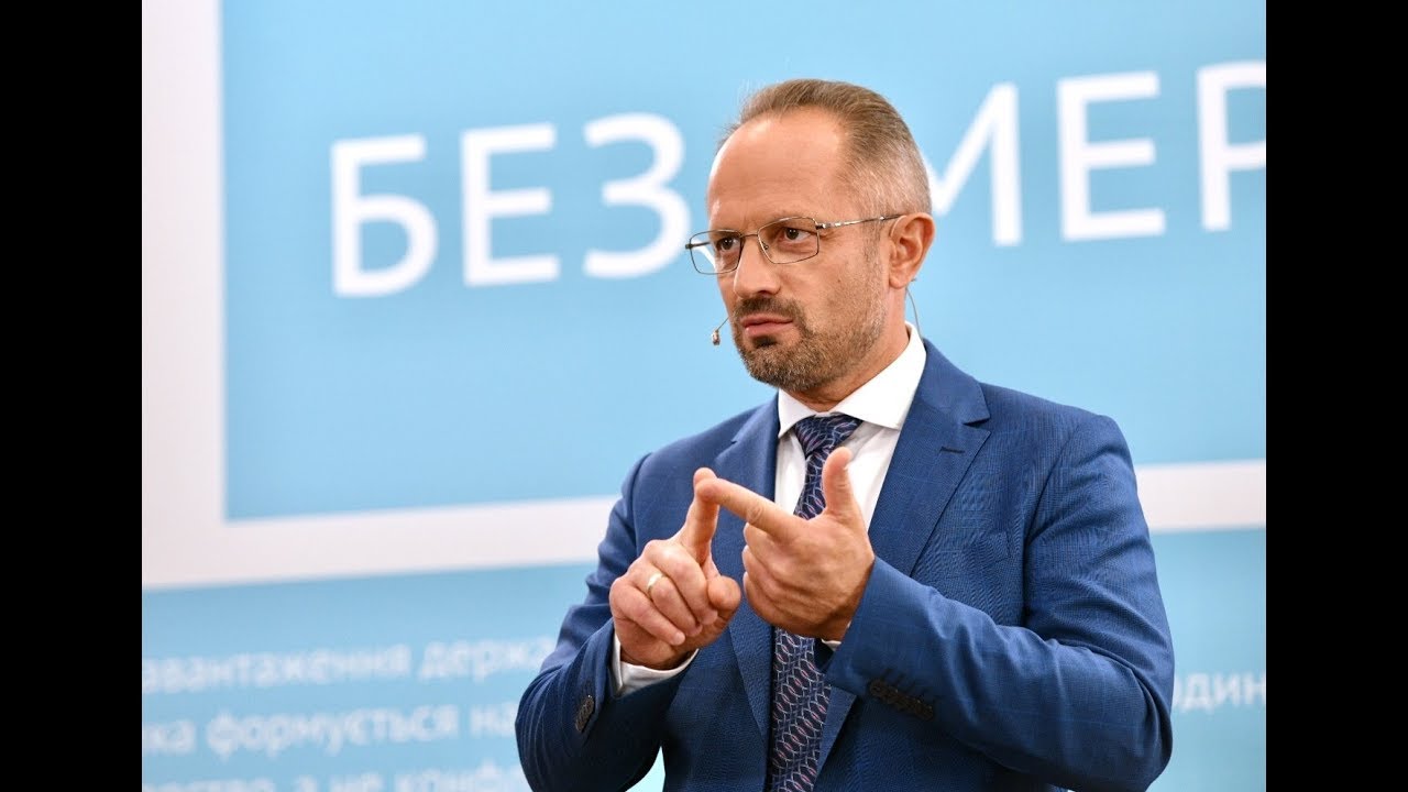 #БлогПост: Дружба крізь зуби | Роман Безсмертний в Hate Night Show ...