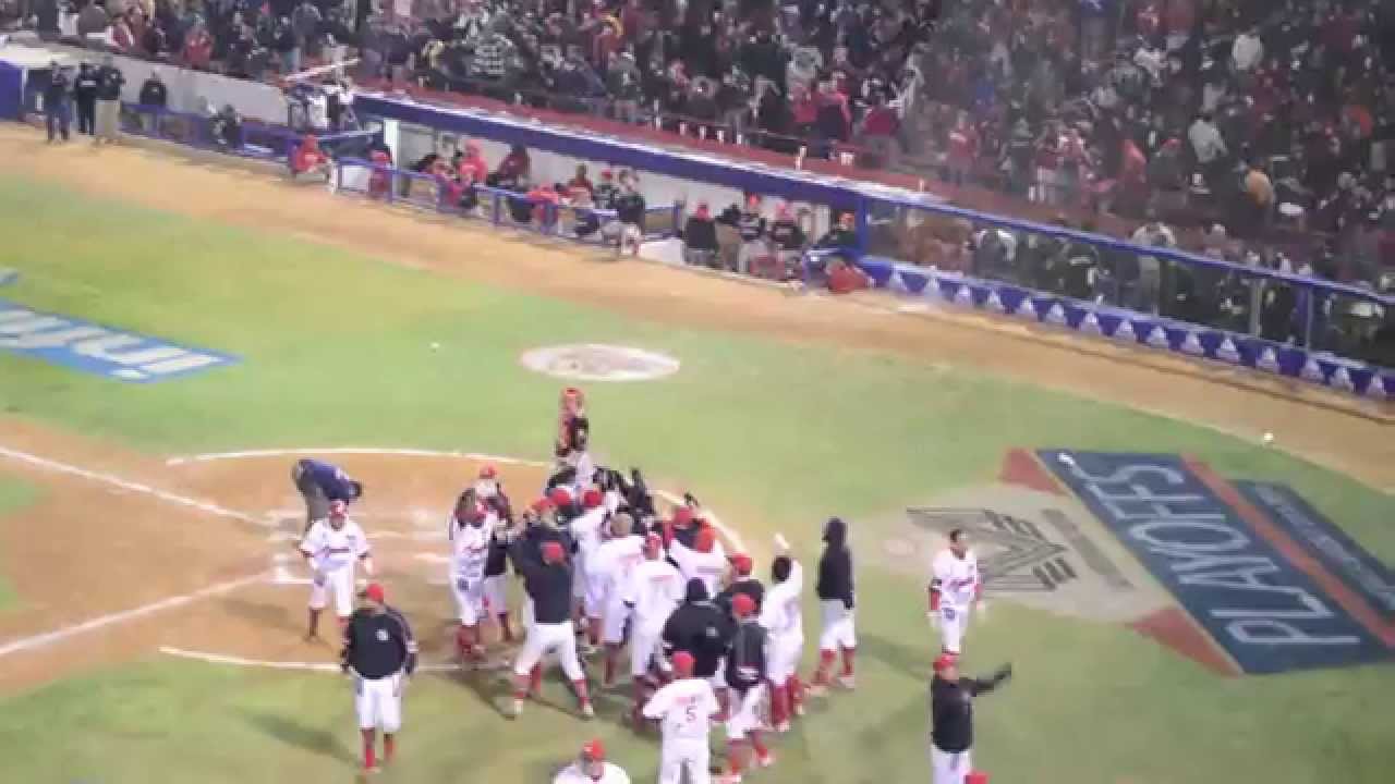 Aquí Somos Los Águilas: HR Clutch de Wes Bankston PlayOffs 2013 - YouTube