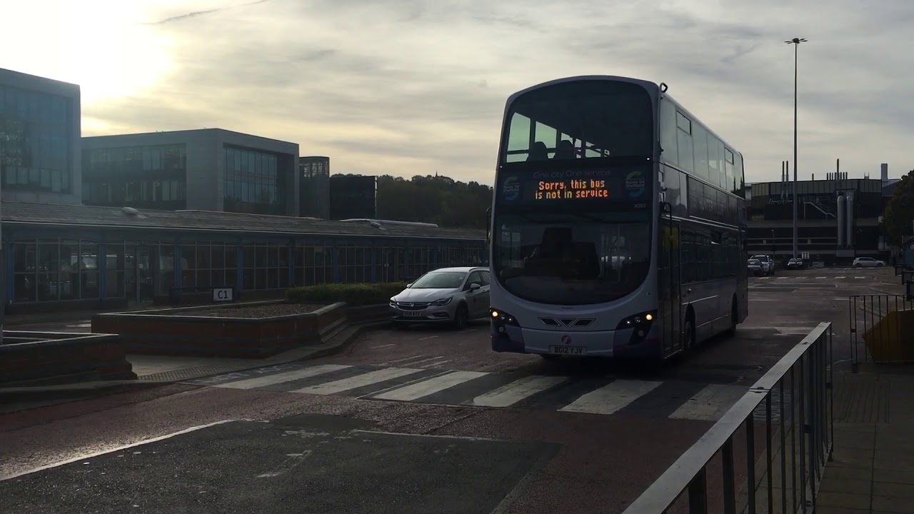 First Bus Sheffield X First Leeds 36263 At Sheffield Interchange - YouTube