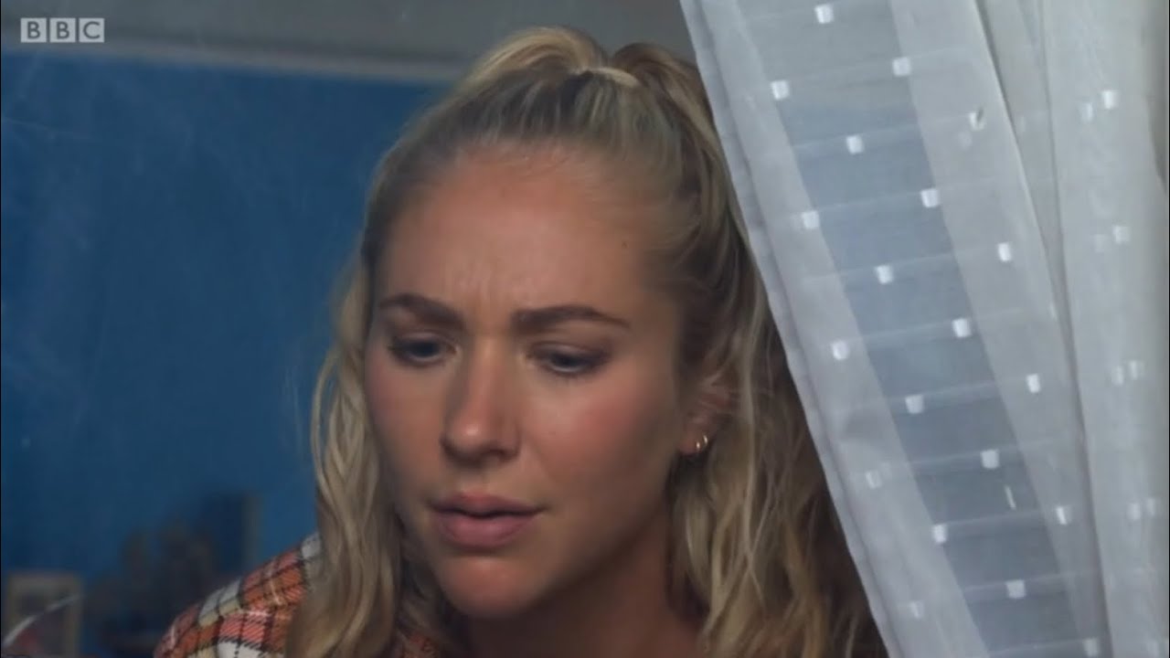 EastEnders - Nancy Carter Scenes - 5th November 2021 - YouTube