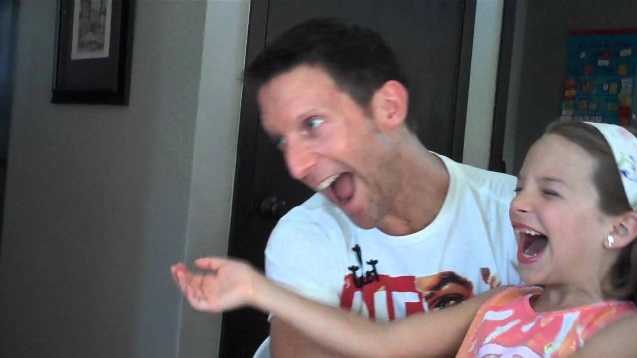 2012-Screaming contest - YouTube