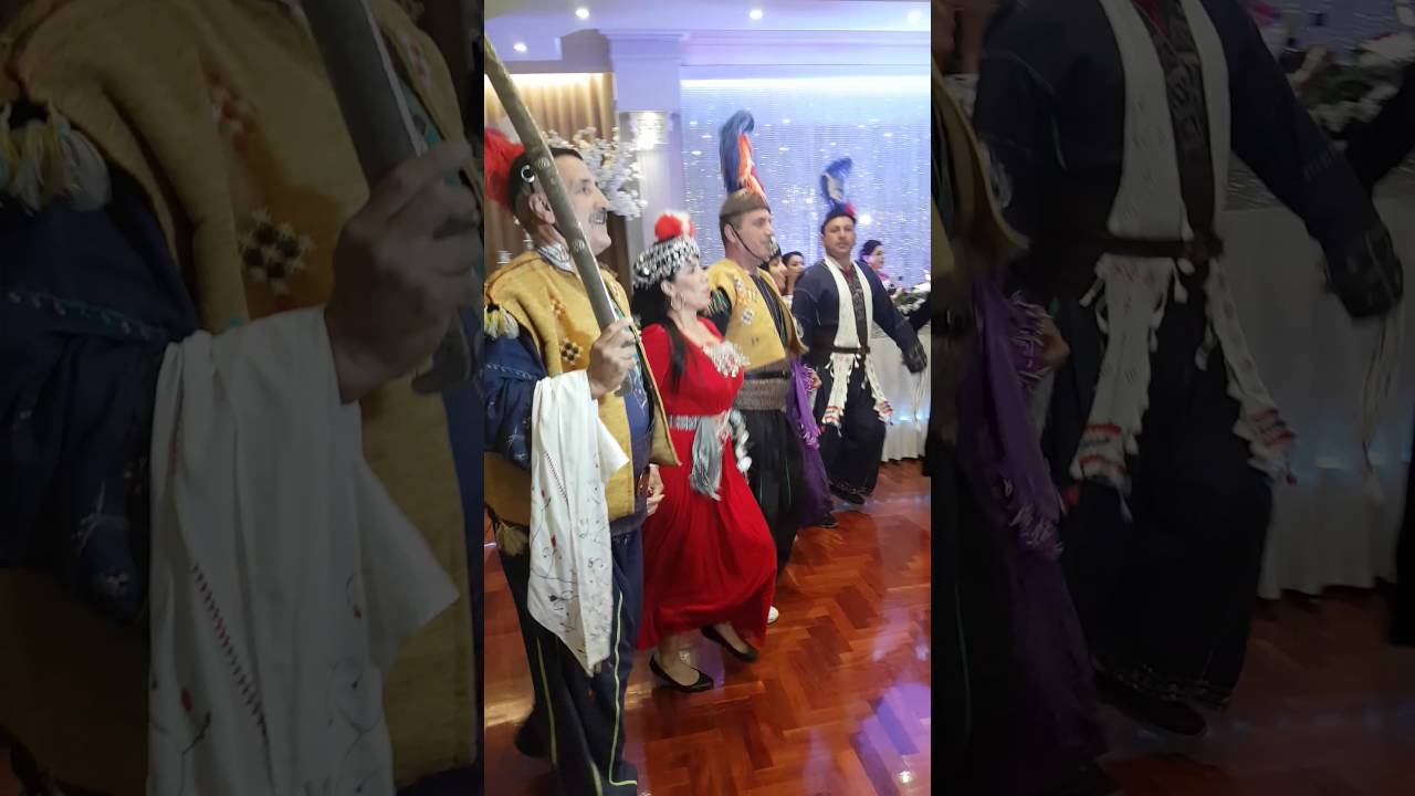 Traditional Assyrian dance - YouTube