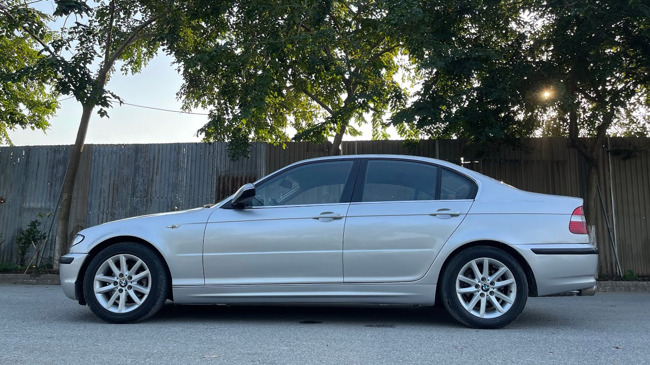 BMW 321i ko có gì để chê mới vài tỷ giờ còn 155tr còn bớt cho ae ...