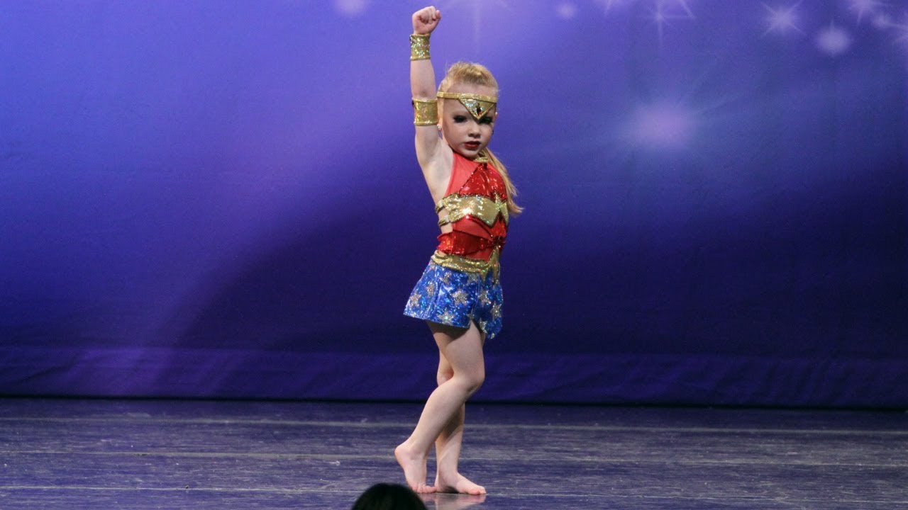 Roxy Brennan - Wonder Woman - YouTube