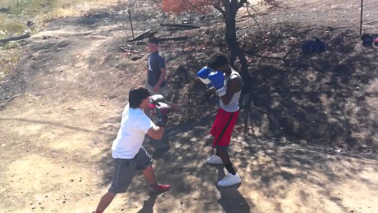 Andrew vs Ricardo - YouTube