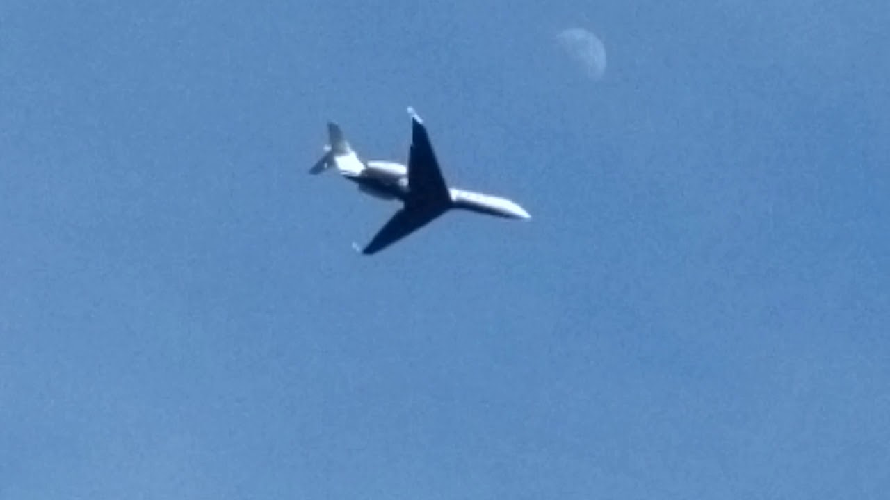 Airplanes flying Over Chestnut Street Washington Town Ship ( N J ...