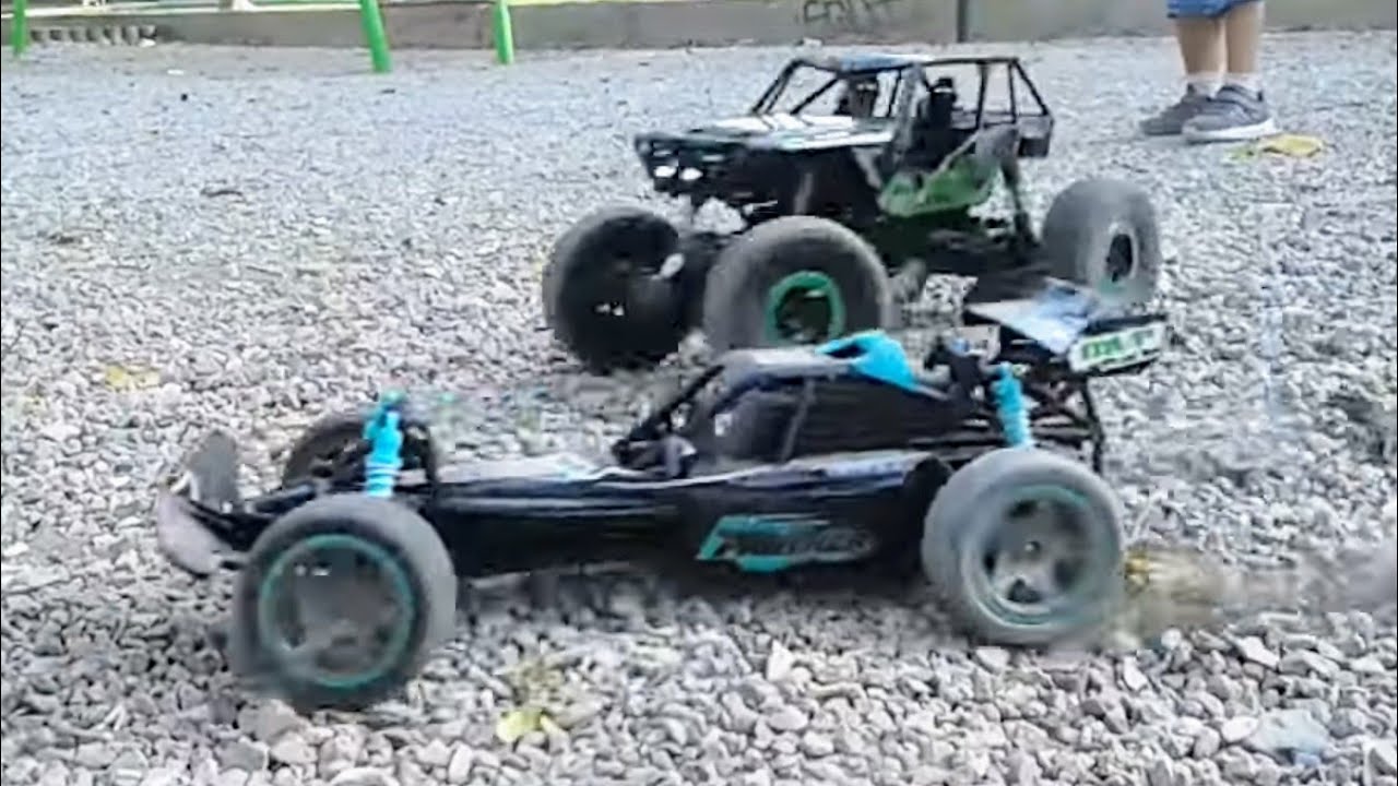 Jet Panther RC vs Rock Crawler 4x4 RC (Parte 1/2) - YouTube