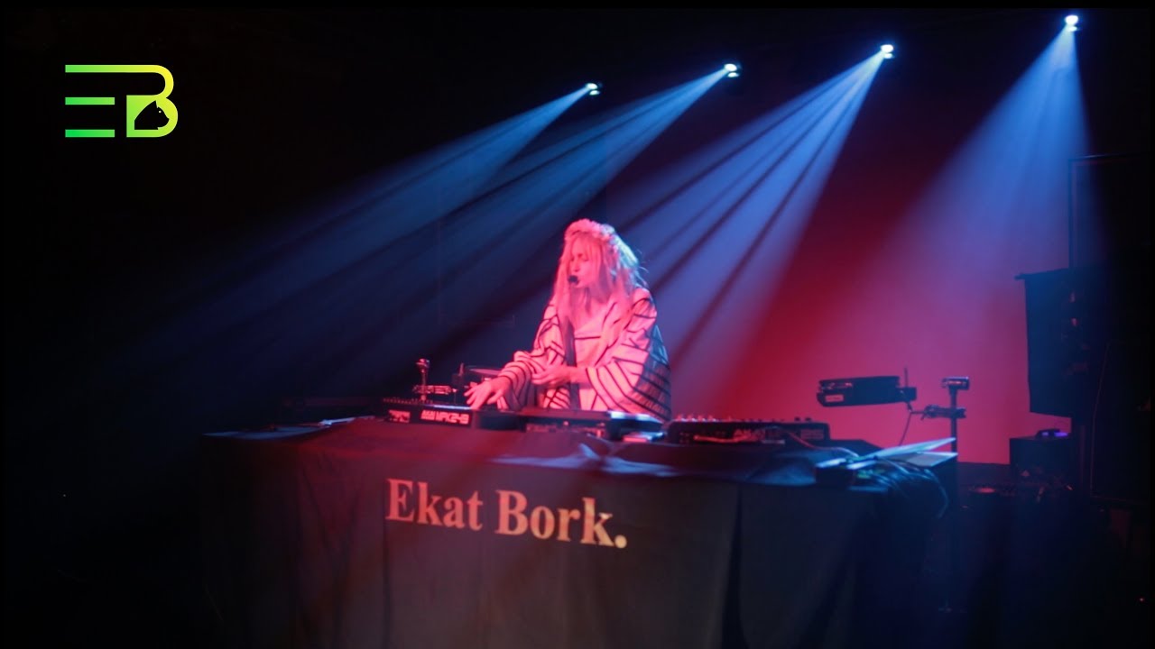 Ekat Bork - solo performance. - YouTube