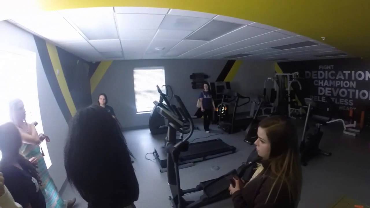 ADPi Ronald McDonald House (Columbus) Visit - YouTube