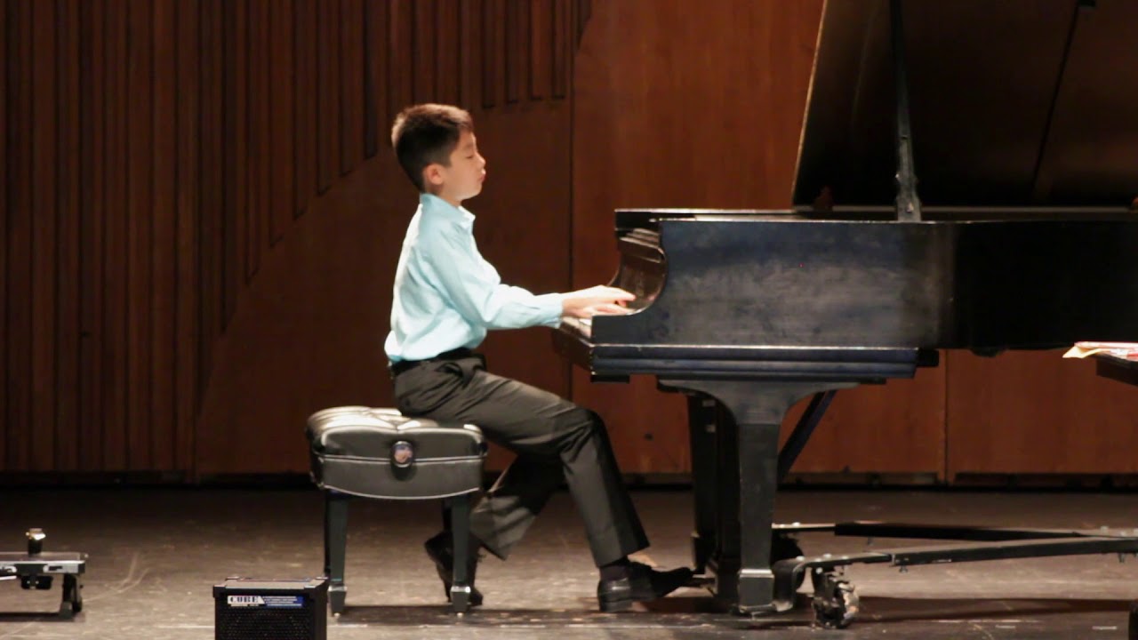 33rd IYAPC Matthew Liu, Sonatina (1st), by Zhong Rong Luo - YouTube