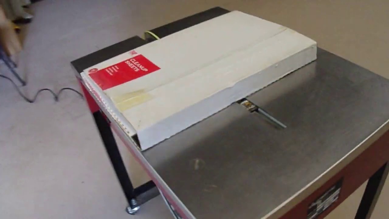 DYNARIC DF20 Strapping Machine - YouTube