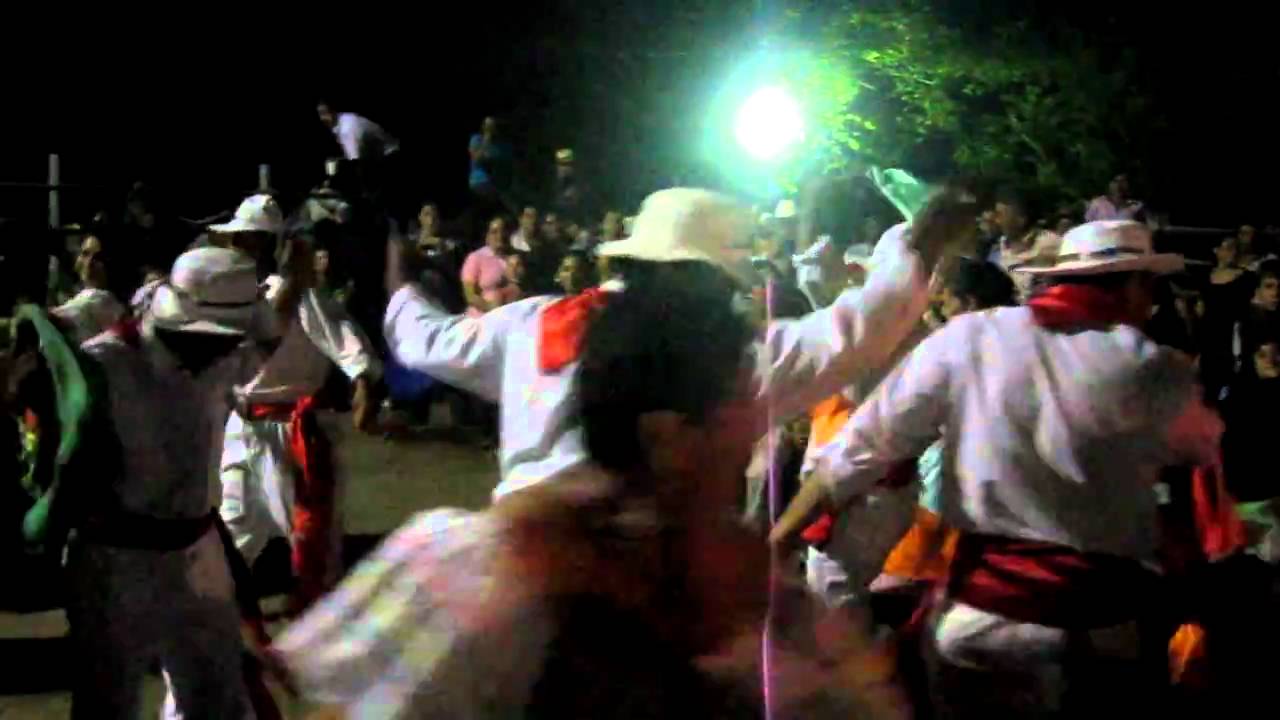 Traditional Costa Rican Folklore dancing - YouTube
