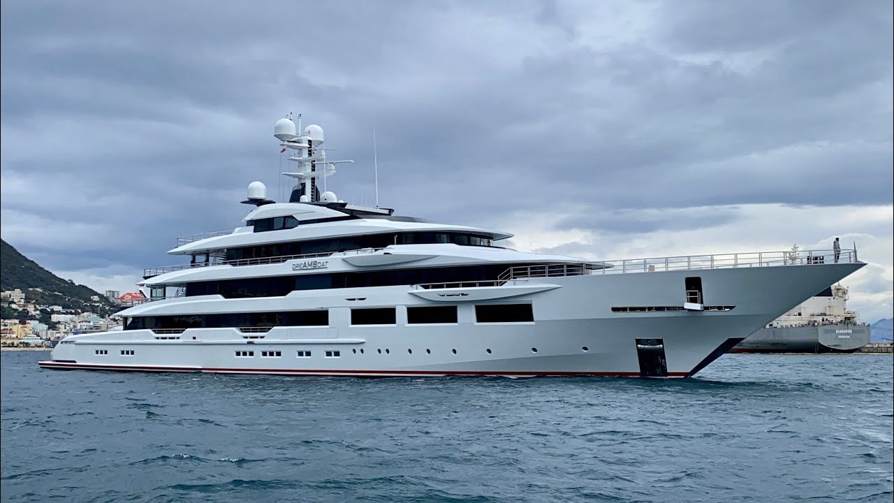 Superyacht Dreamboat departing Gibraltar - YouTube
