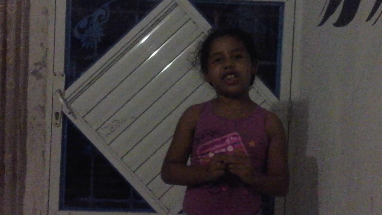 Cantan do soy luna yuli - YouTube