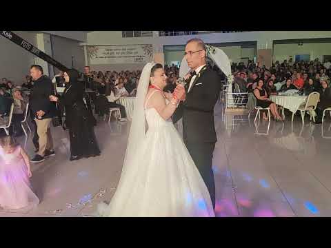 ELİF İLE ZİYA DÜĞÜNÜ ÇAN BELEDİYE DÜĞÜN SALONUNDA MUTLULUĞA “EVET” DEDİLER.İLK DANS.