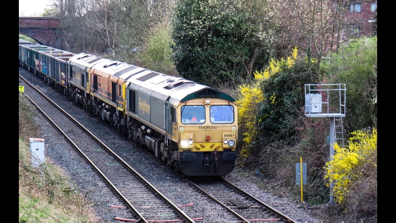 Freightliner Class 66 No's 66951 & 66413 & 66618 on 6E53 Crewe B.H ...