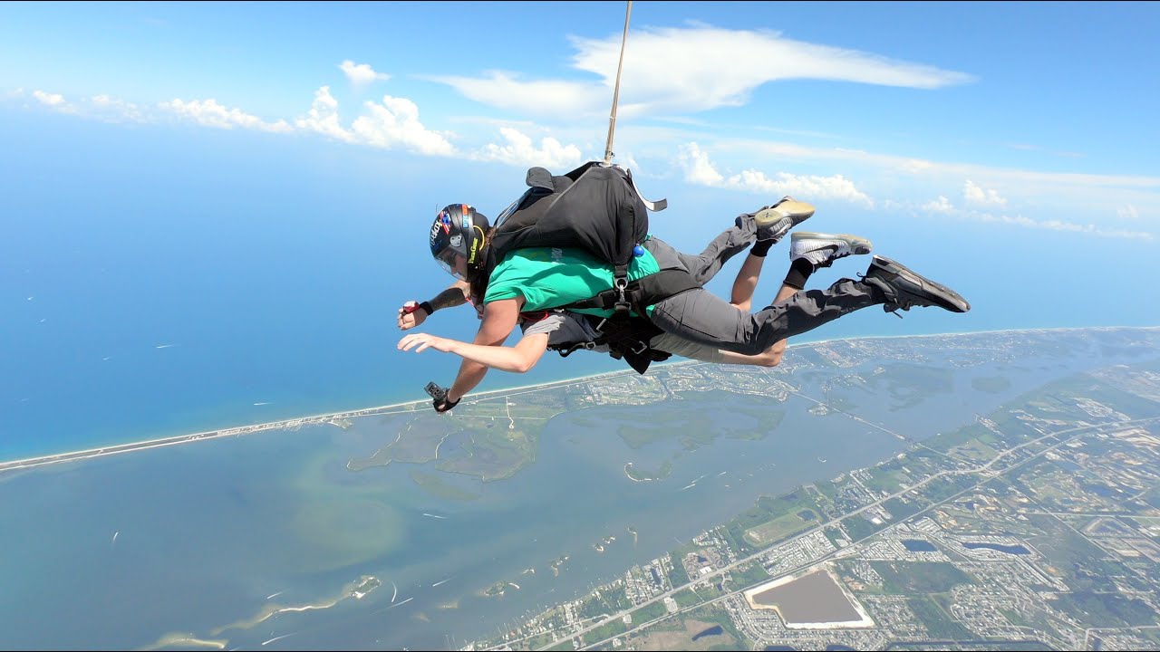 Skydiving With a GoPro | 1st Time Skydiving |Skydiving Over South ...