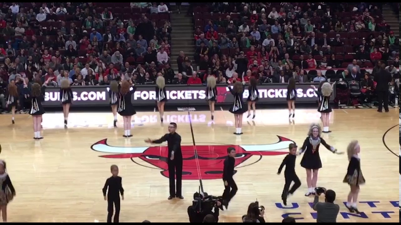 Trinity Irish Dancers Dance at The Bulls Game 2017 - YouTube