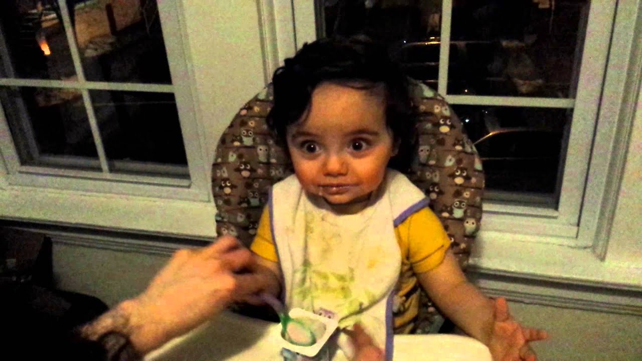 18-Month-Old Baby Jaxon learns to eat with a spoon. - YouTube