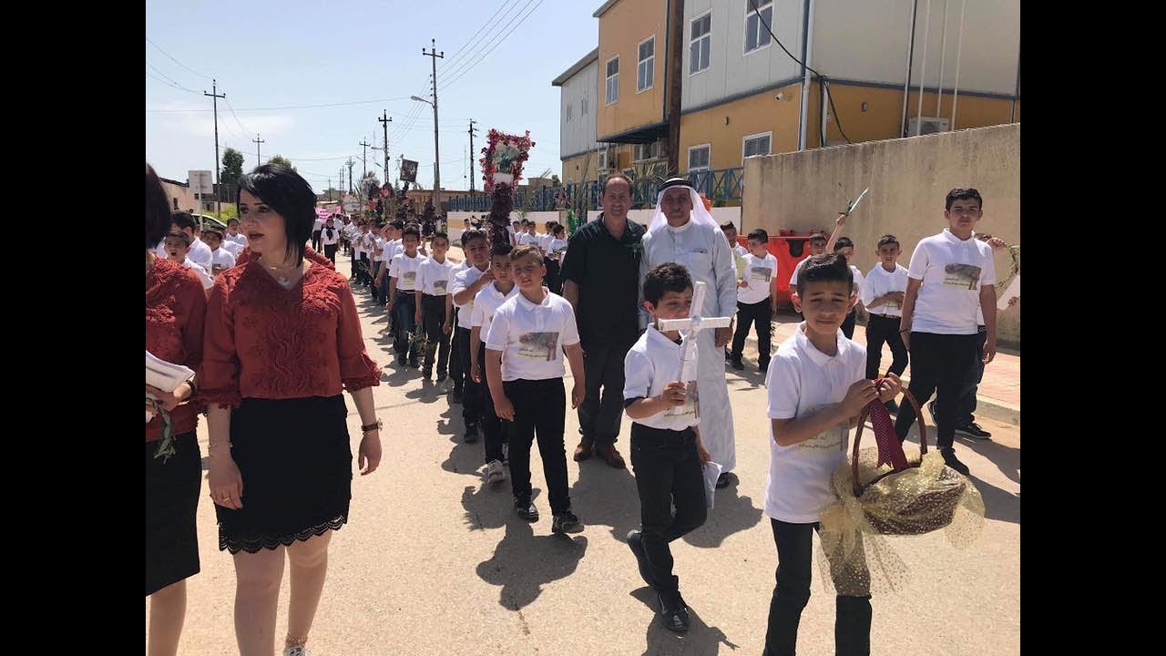 السعانين في بلدة تلسقف Telskuf Tesqopa - YouTube