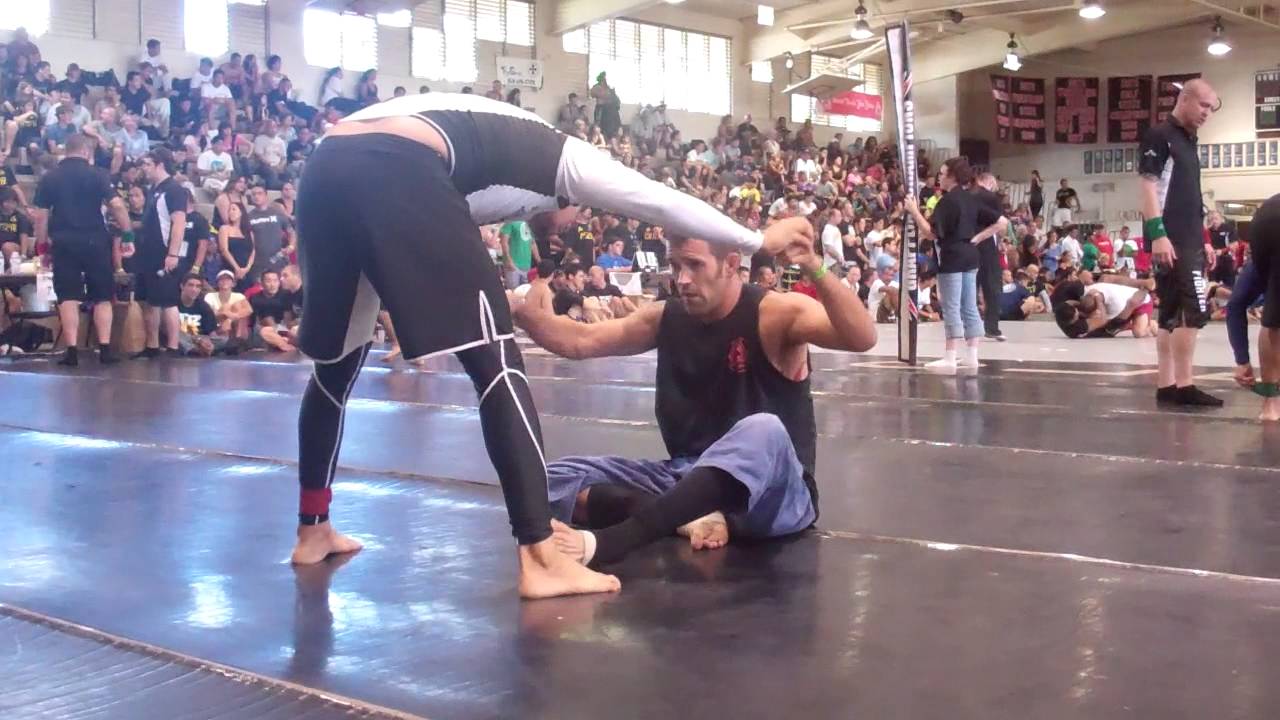 Joel Bouhey vs Kawika Samson (Naga 2012 Hawaii) - YouTube