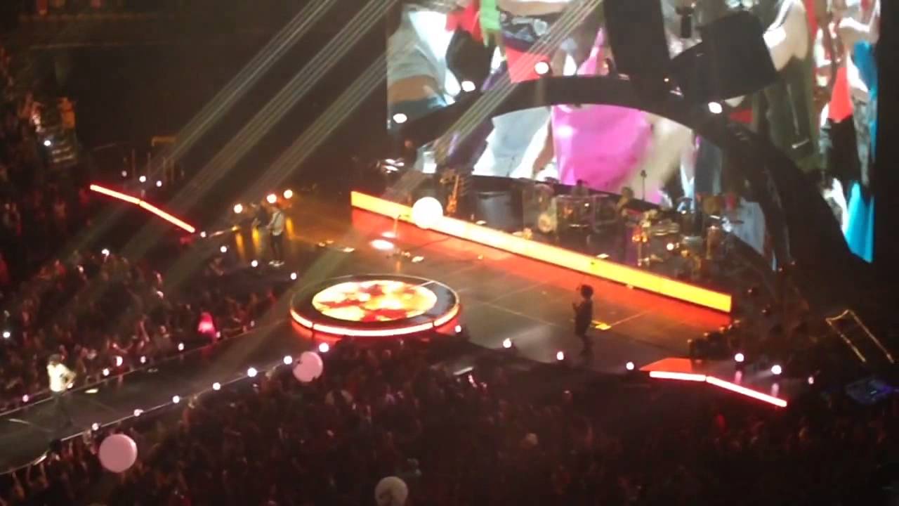 Enrique Iglesias. Una noche loca. - YouTube