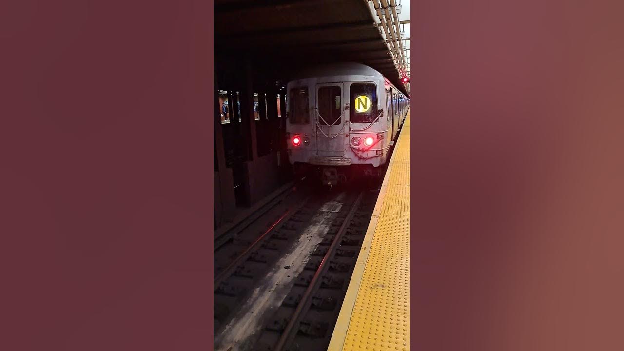 Queens Bound R46 N train entering and leaving 49th Street - YouTube
