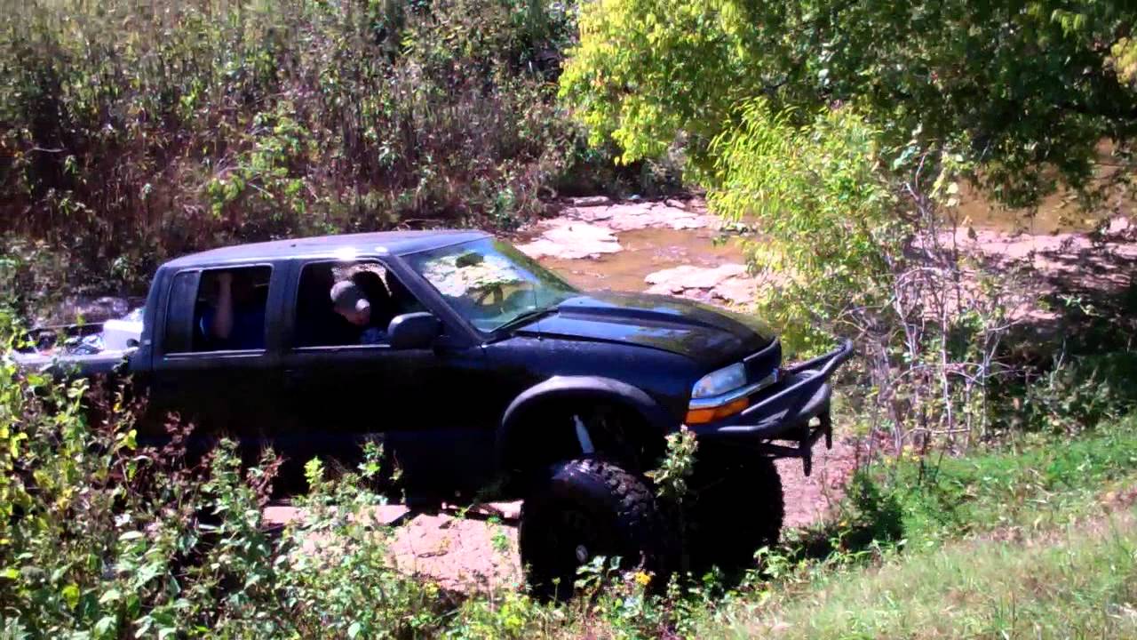 Cummins 4BT S10 ZR2 Playin' on lunch break Part 2 - YouTube