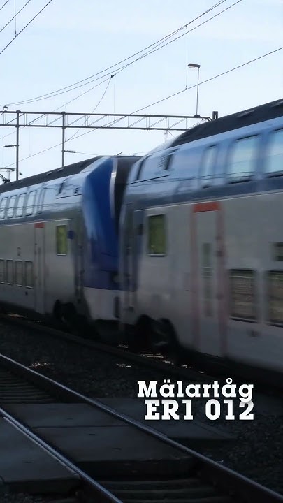 Mälartåg ER1 010 - Upplands Väsby - YouTube