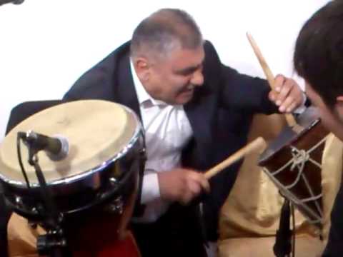 Elcin Melikov Lenkoranski. Zerb aletleri ustasi.