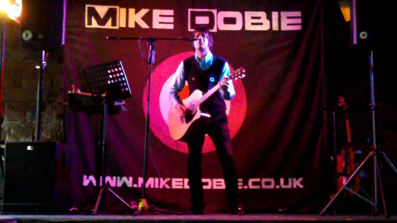 Mike Dobie Live In Carlisle Down In The Tubestation At Midnight.MOV ...