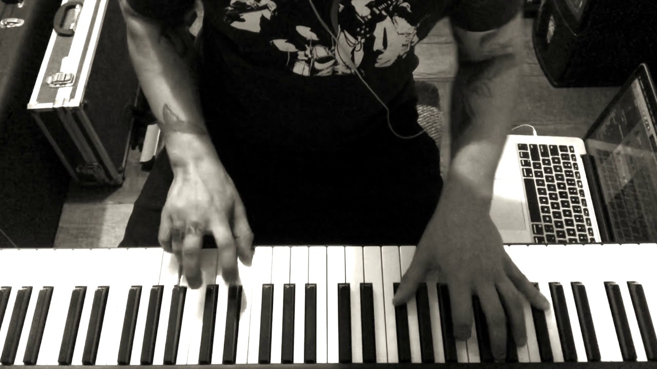 Van Halen - Right Now (piano cover intro) - YouTube