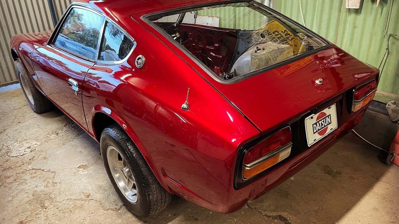 Customers 240z + new project found in own backyard yard - YouTube