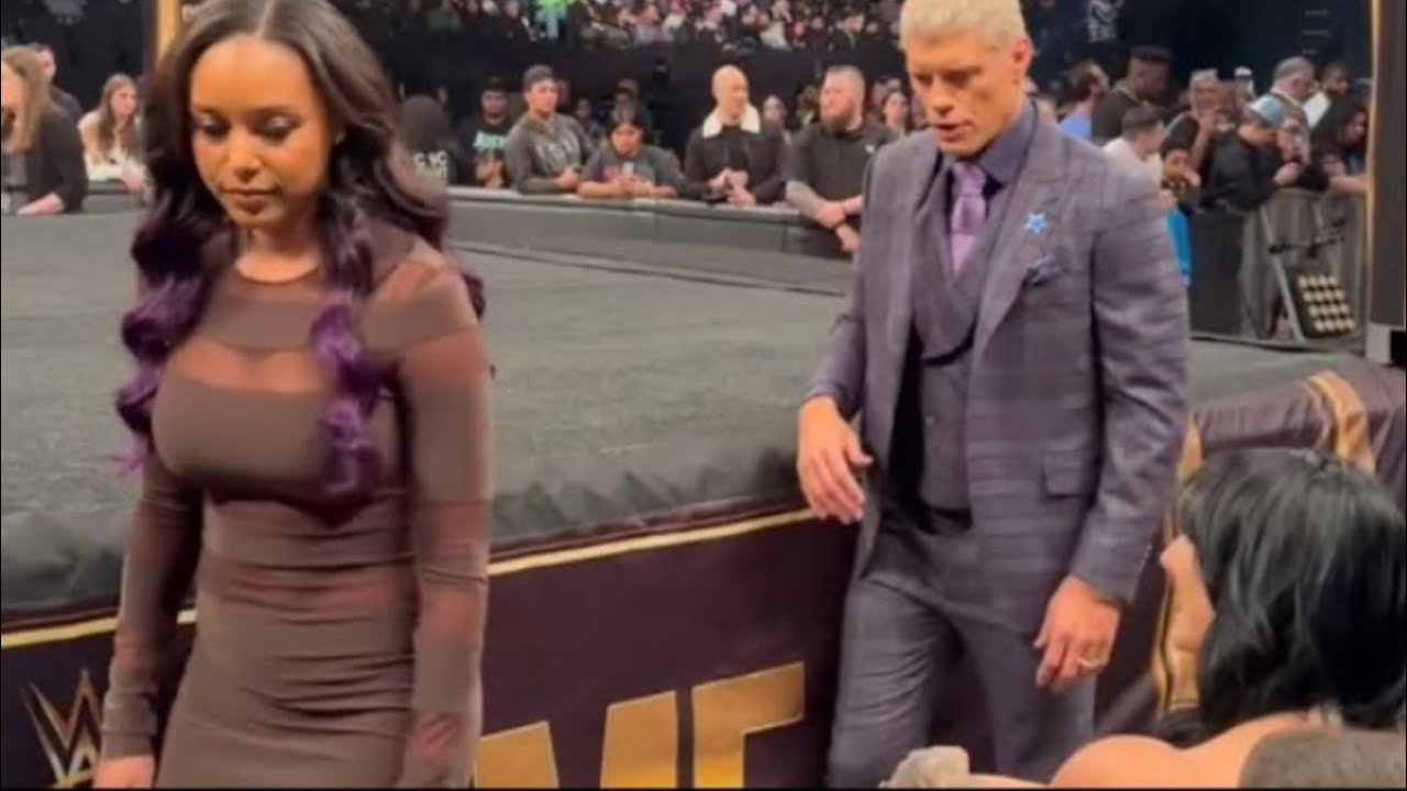 Cody Rhodes & his wife sit beside Rhea Ripley off air at WWE 2024 Hall ...