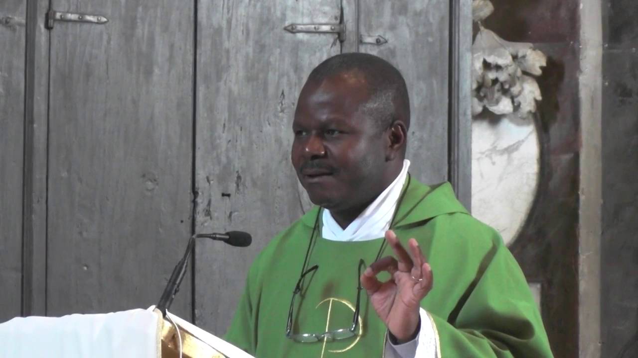 Collescipoli - il saluto del nuovo parroco Don Albin - YouTube