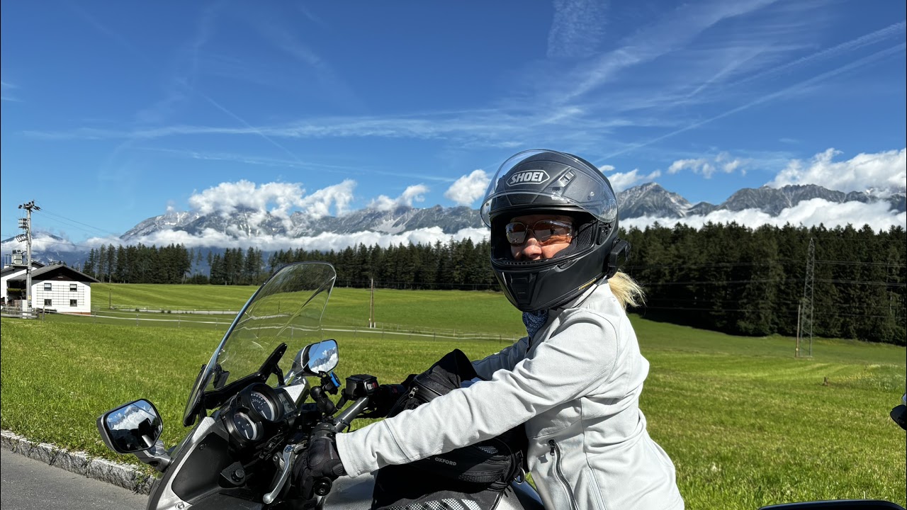 Bonnie English Live Stream - YouTube