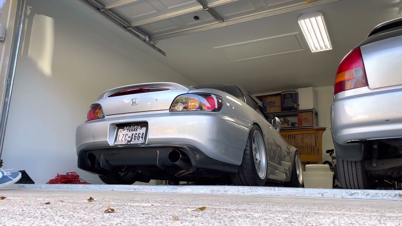 Buddy Club Spec 2 S2000 exhaust - YouTube