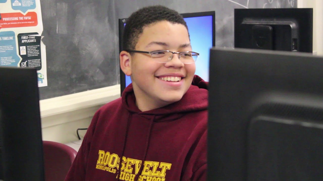 The Traits of a College Possible Idealistic Leader - YouTube