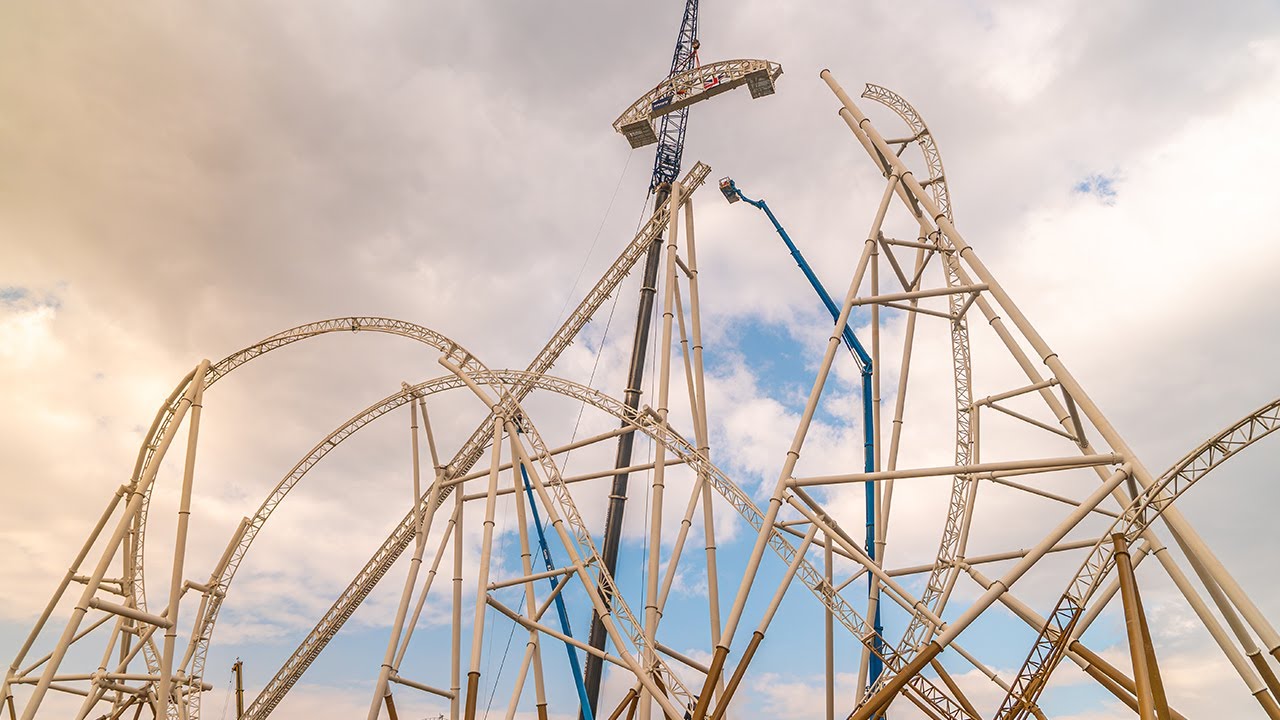 Hyperia at Thorpe Park Final Piece of Rollercoaster Track Installation ...