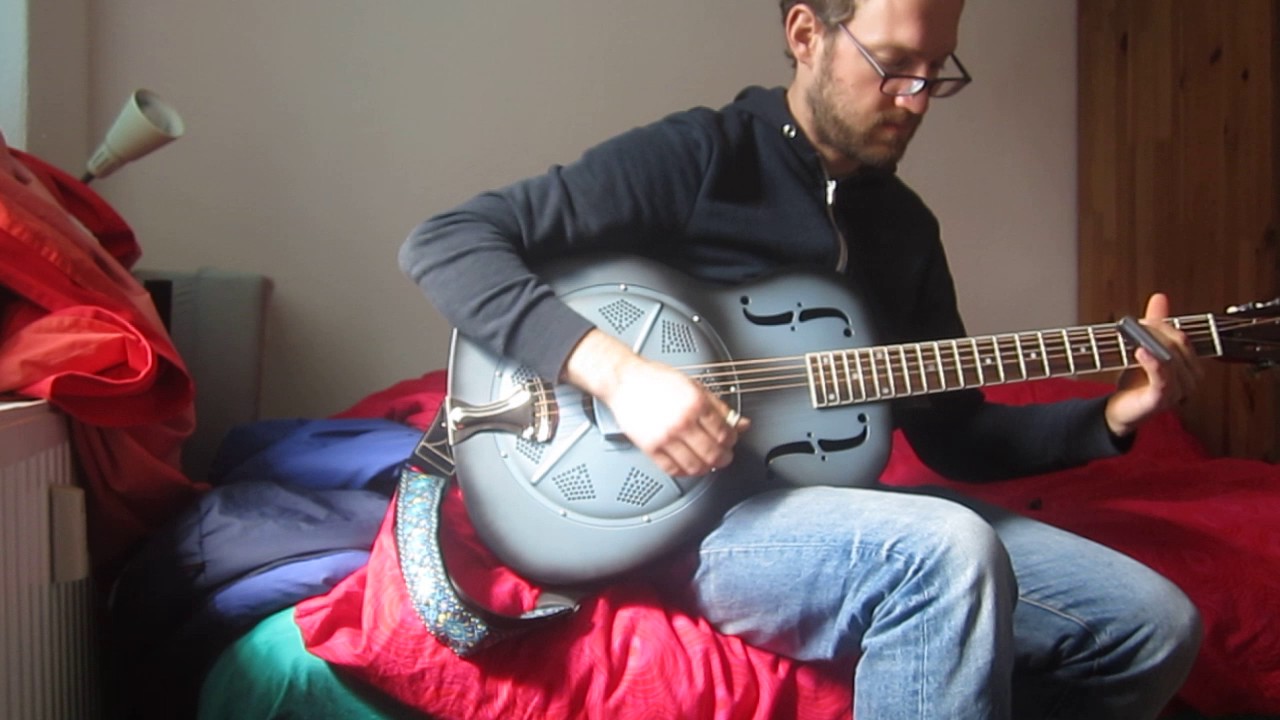 Michael Messer Guitars Demonstration by Jan Haasler - YouTube