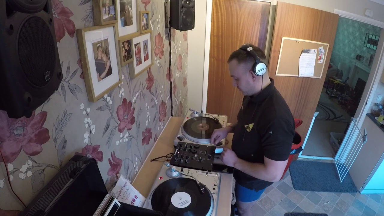 NUMARK TTusb turntables - YouTube